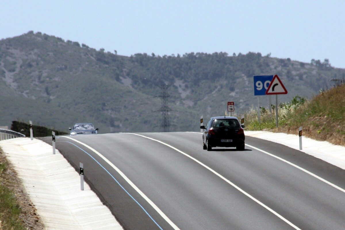 6 Crucial U-Turn Techniques for Safer Driving